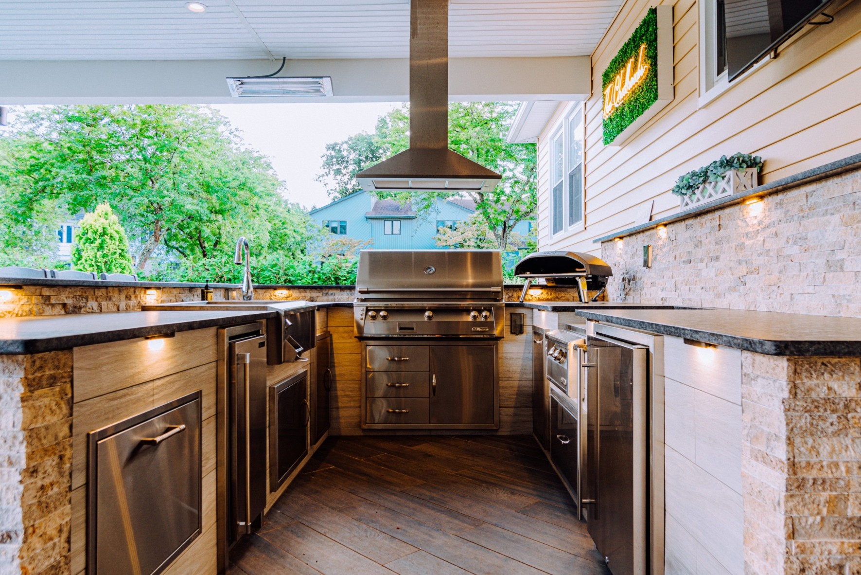 Outdoor Kitchen – Monello Landscape Industries